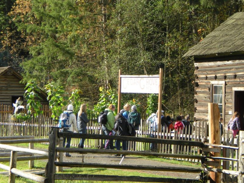 Pioneer Farm Tour - Pioneer Farm Museum