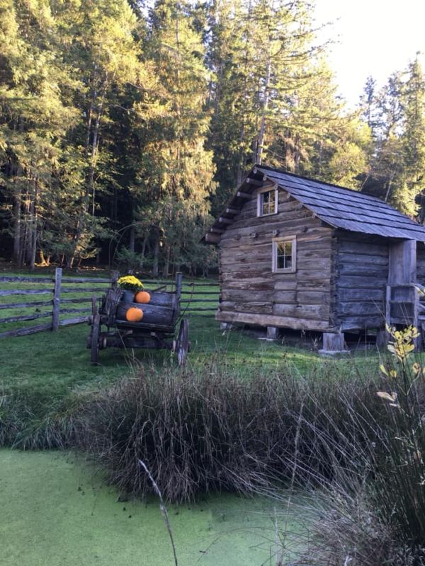 Pioneer Living Experience - Pioneer Farm Museum